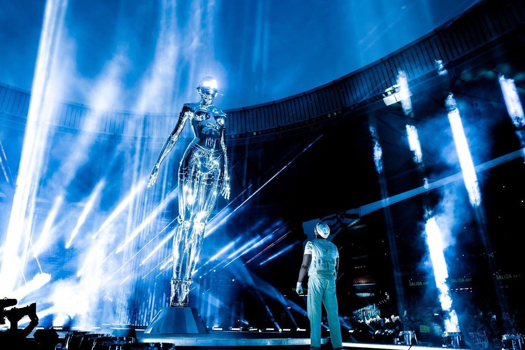 THE WEEKND × HAJIME SORAYAMA AFTER HOURS TIL DAWN GLOBAL STADIUM EUROPE ...