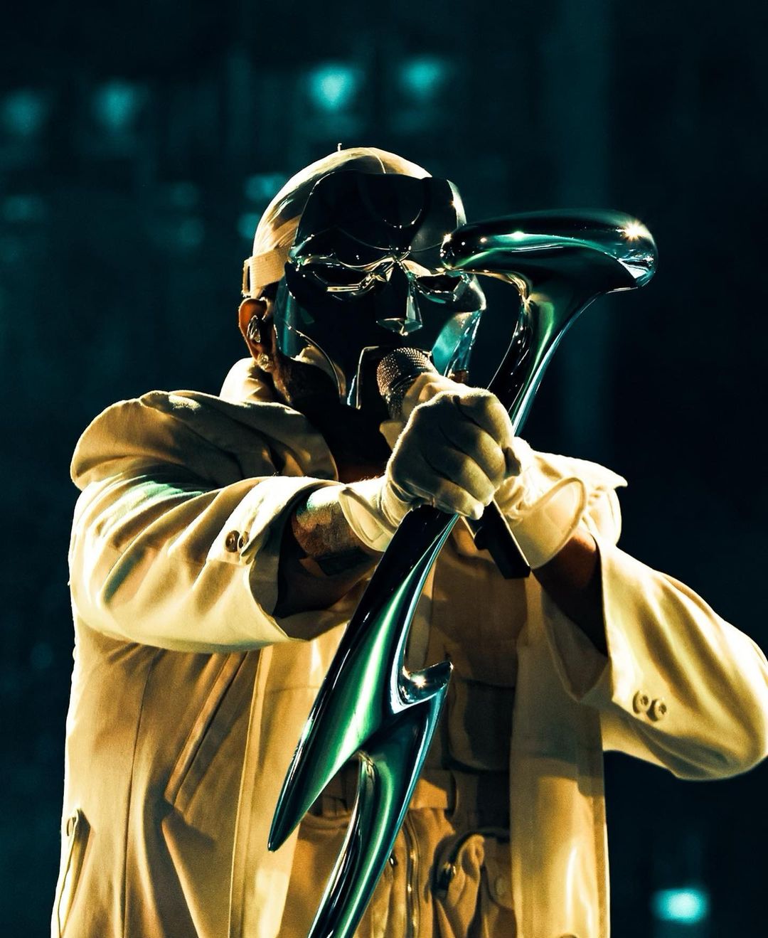 THE WEEKND × HAJIME SORAYAMA AFTER HOURS TIL DAWN GLOBAL STADIUM EUROPE ...