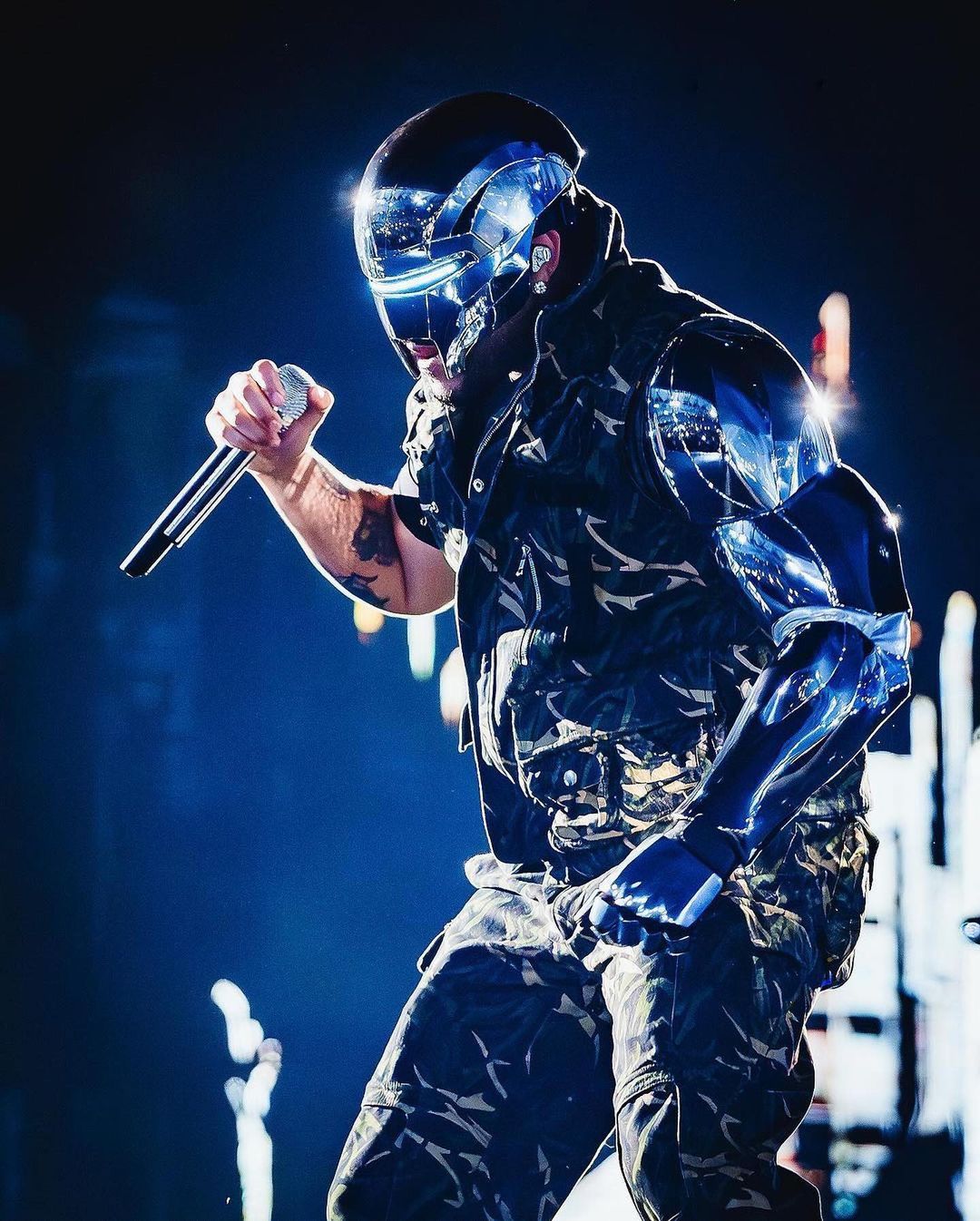 THE WEEKND × HAJIME SORAYAMA AFTER HOURS TIL DAWN GLOBAL STADIUM EUROPE ...